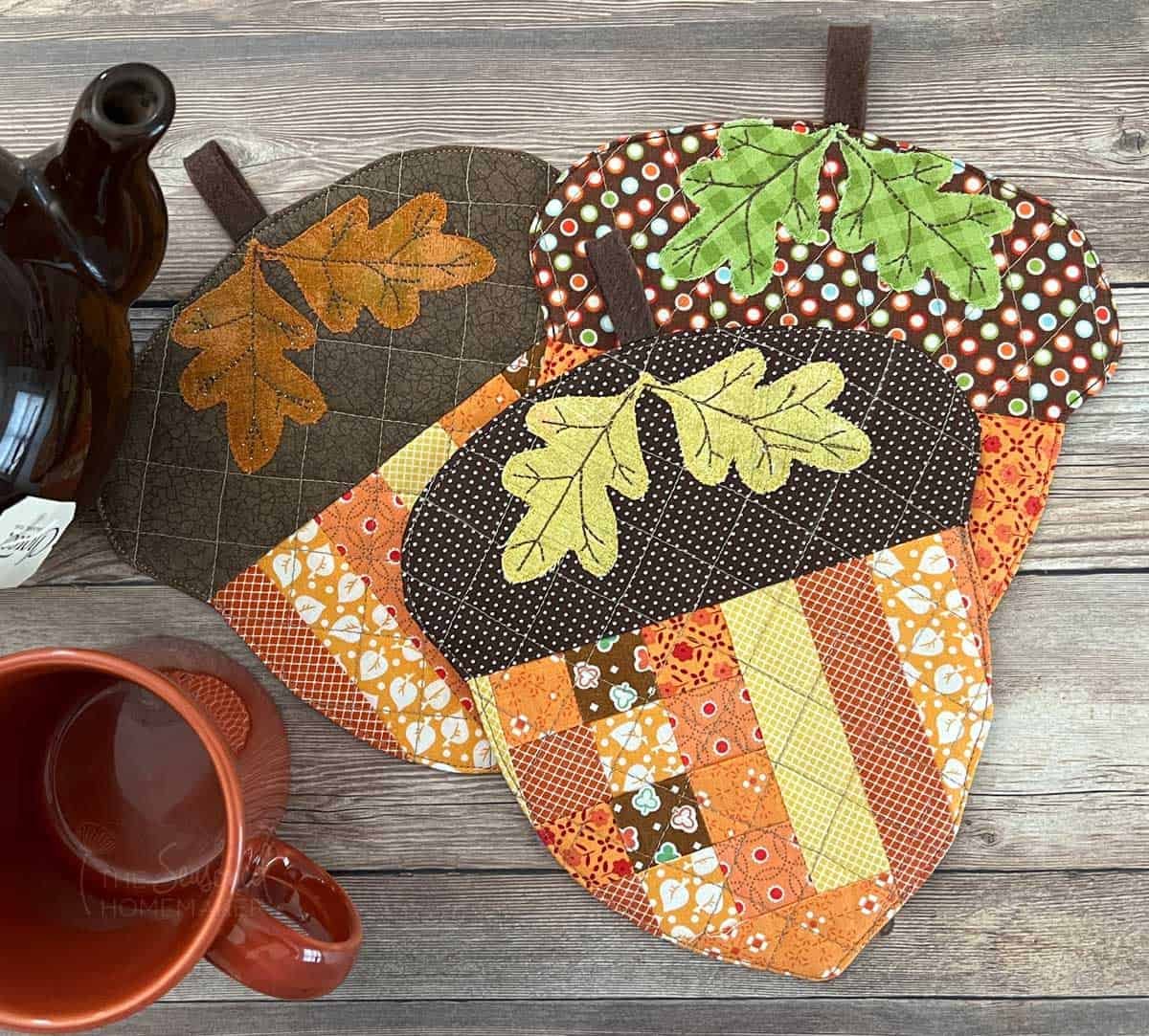 Make Fall Acorn Coasters - Pattern - CURIOSODAWEB.COM
