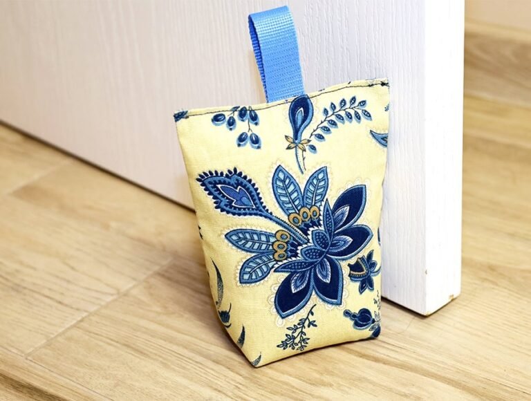 Fabric Door Stop - Pattern - CURIOSODAWEB.COM
