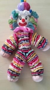 little clown made with fabric scraps - Tutorial - CURIOSODAWEB.COM